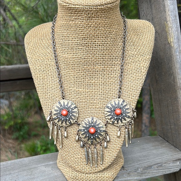 Vintage | Jewelry | Bronze Tone With Rhinestones And Coral Color ...